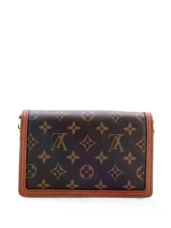 LOUIS VUITTON Dauphine Chain Wallet Reverse Monogram Canvas Clutch