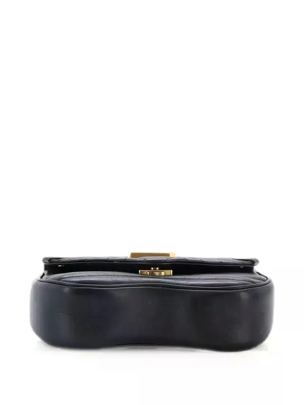 LOUIS VUITTON New Wave Chain Bag Quilted Leather Pm Shoulder Bag