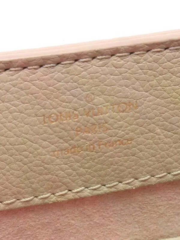 LOUIS VUITTON 2021-2026 Lockme Ever Bb Satchel - Neutrals