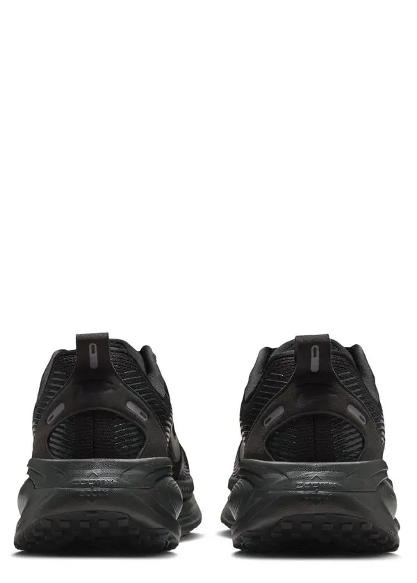 Nike Vomero 18 Sneakers