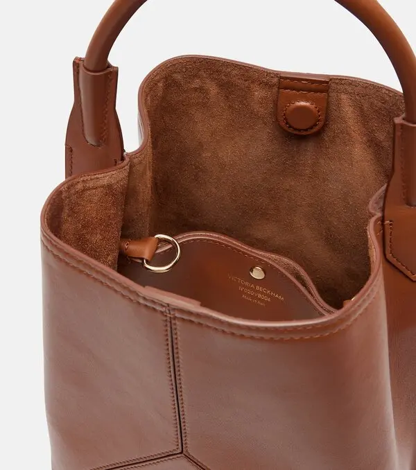 Victoria Beckham Medium Leather Bucket Bag - Brown