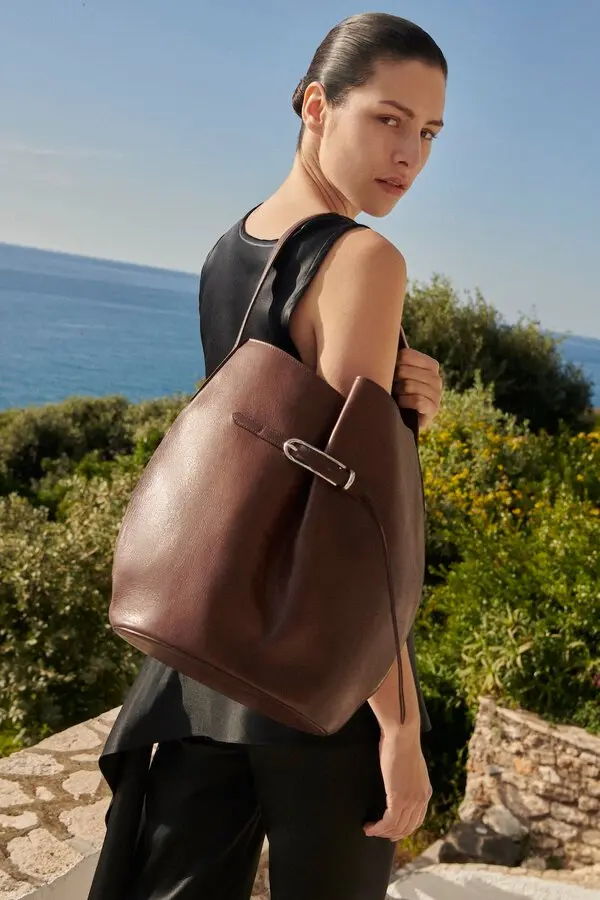 LIFFNER Belted Bucket Bag Large Dark