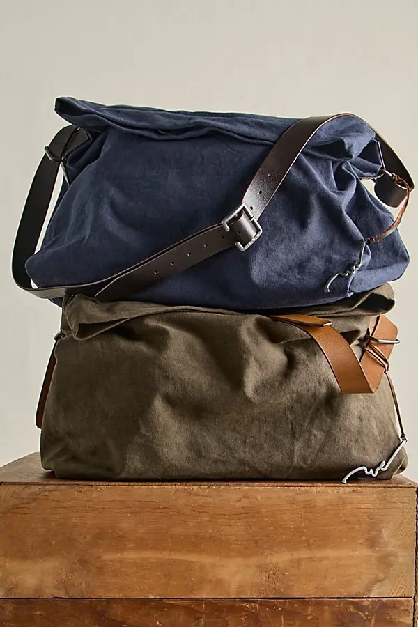 We The Free Preston Sling Bag At - Navy
