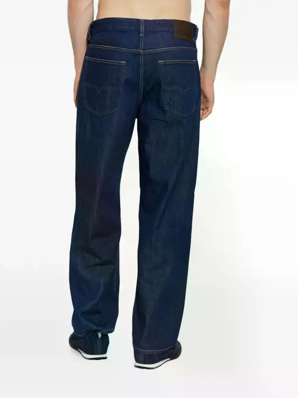 DIESEL® 2001 D-macro Jeans