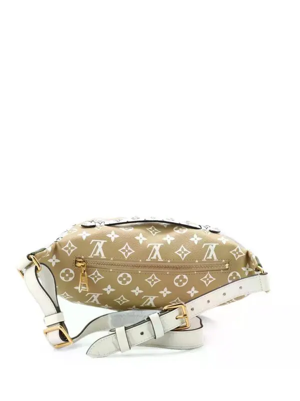 LOUIS VUITTON Bum Bag Limited Edition Colored Monogram Giant Belt Bag - Green