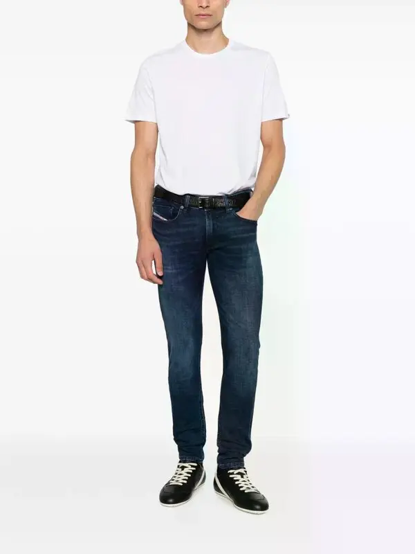 DIESEL® 1979 Sleenker Logo-patch Jeans