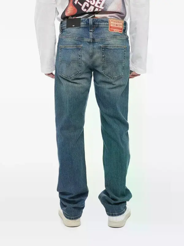 DIESEL® Larkee-x Straight-leg Jeans