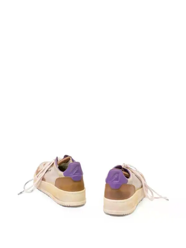 AUTRY Medalist Distressed Leather Sneakers