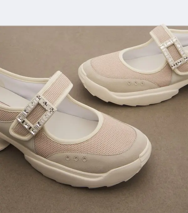 ROGER VIVIER Viv Sneakers