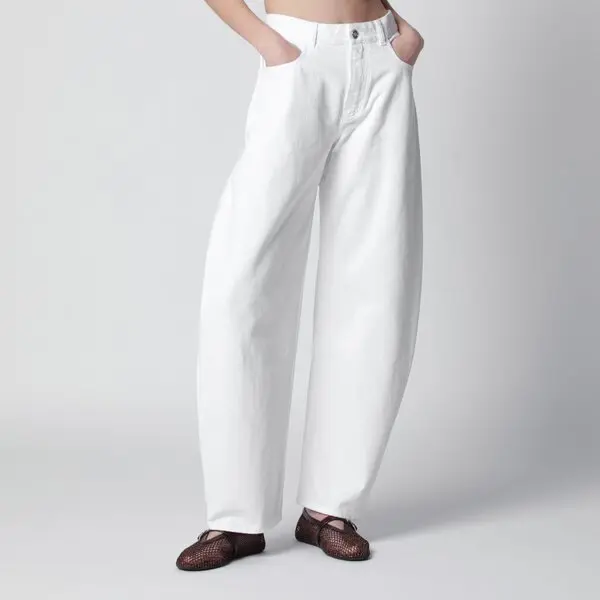 Alaïa Low-rise Rounded Jeans In Denim - White