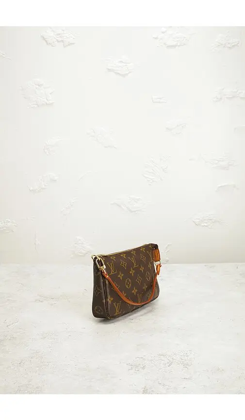 FWRD RENEW Louis Vuitton Monogram Pochette Accessoires Shoulder Bag