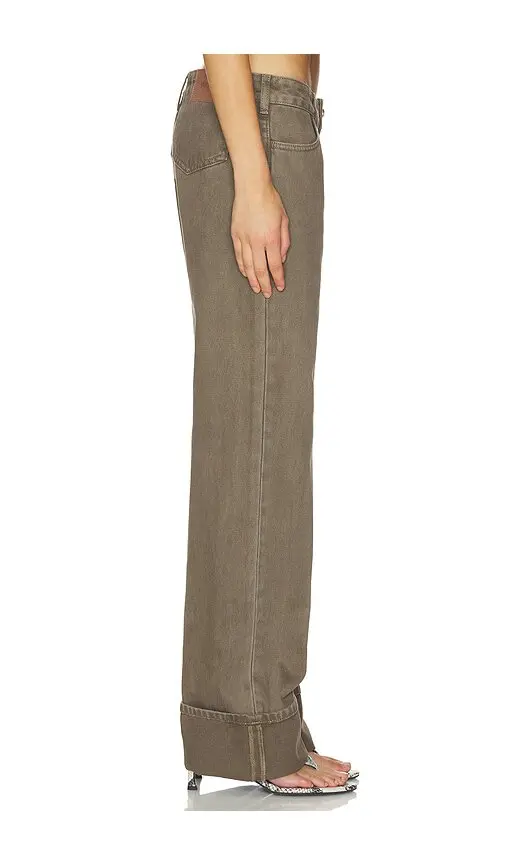 With Jéan Alba Jeans In . Also