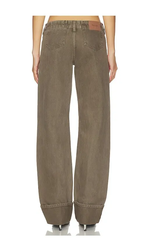 With Jéan Alba Jeans In . Also