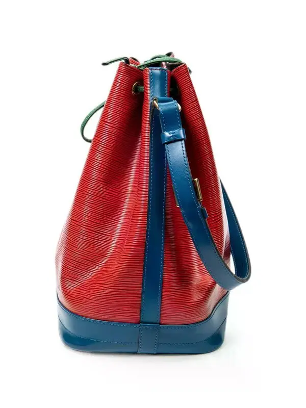 LOUIS VUITTON Noe Bucket Bag