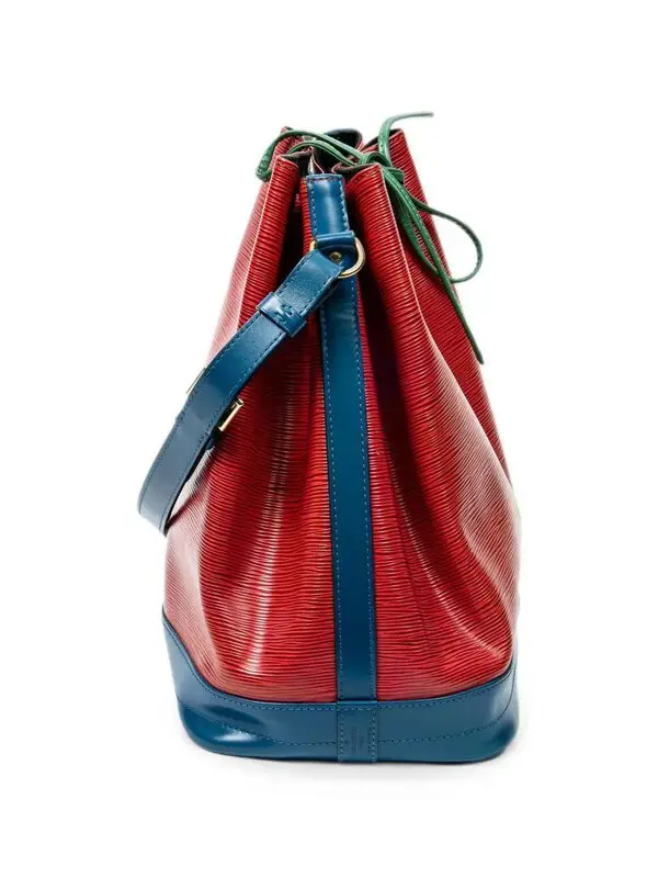 LOUIS VUITTON Noe Bucket Bag