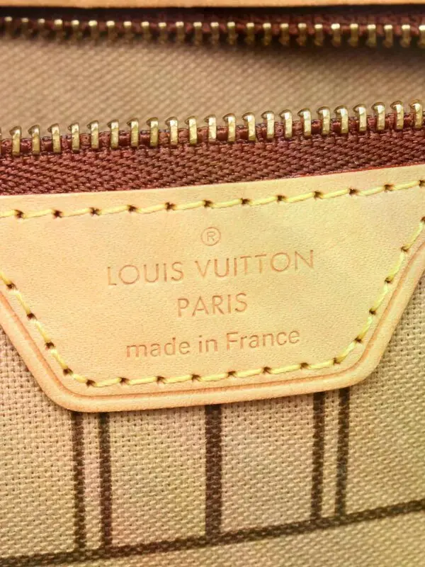LOUIS VUITTON 2018 Monogram Neverfull Mm Tote Bag - Brown