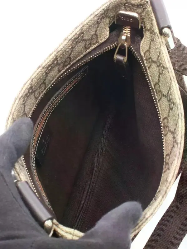 Gucci Gg Supreme Crossbody Bag
