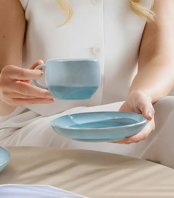 VILLEROY & BOCH Porcelain Perlemor Aqua Saucer