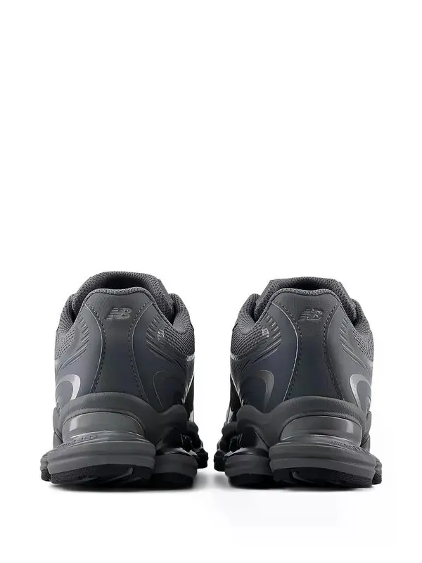 NEW BALANCE Abzorb 2000 Sneakers
