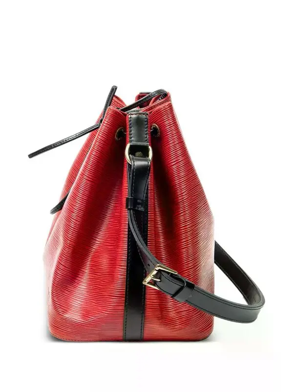 LOUIS VUITTON Epi Noe Shoulder Bag