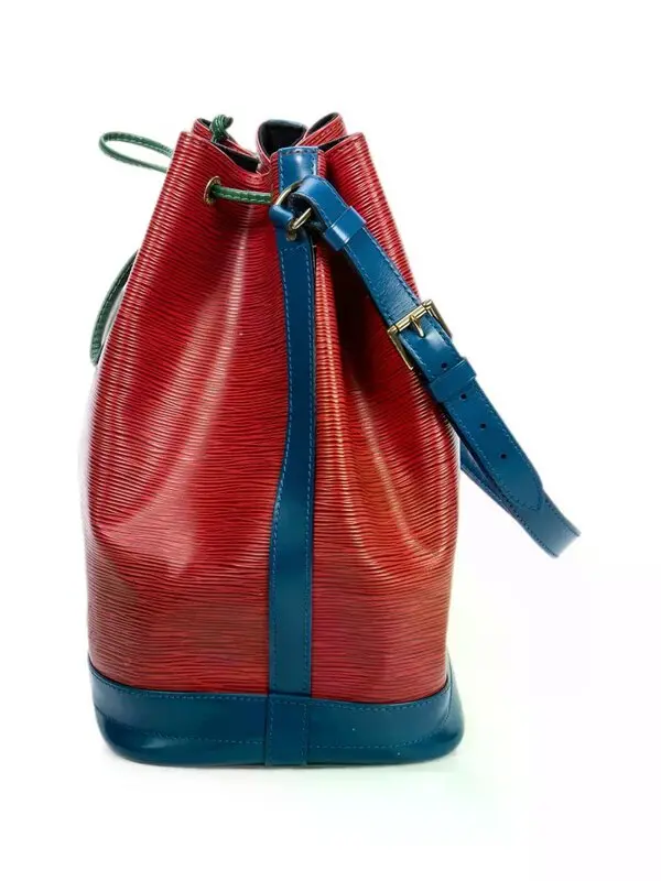 LOUIS VUITTON Gm Noe Leather Shoulder Bag