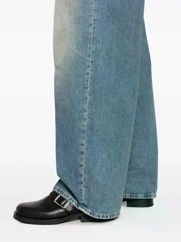 6397 Wide-leg Whiskers-effect Jeans