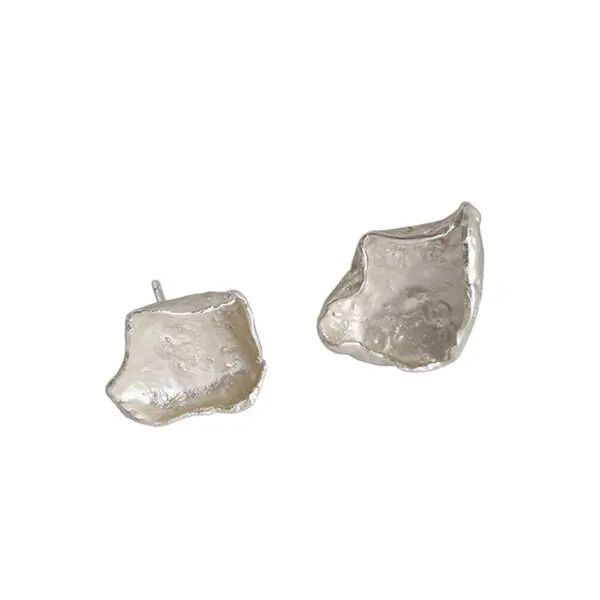 JANUS EDINBURGH Textured Suilven Curved Petal Sterling Stud Earrings - Silver