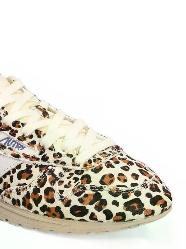 AUTRY Windspin Low Leopard-print Leather Sneakers