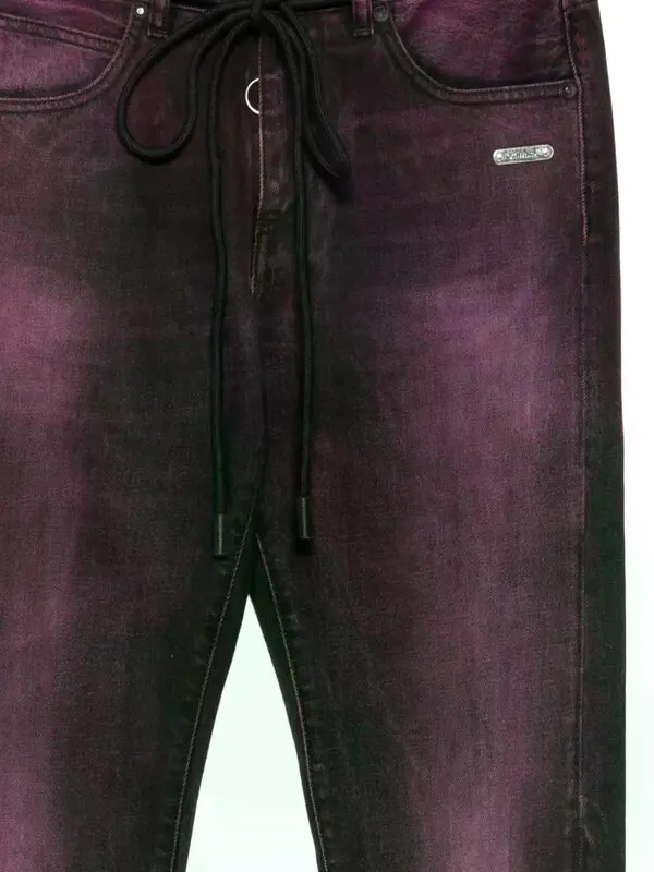 Off-White Slim Dart Jeans