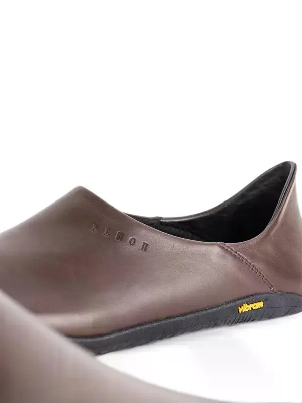 DEMON Dalmara Slip-on Trainers