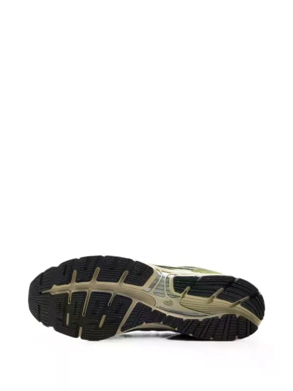 NEW BALANCE 2011 Kith Panelled Sneakers