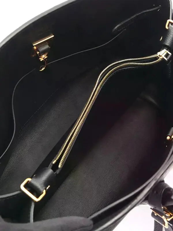 LOUIS VUITTON 2018 Taurillon Milla Mm Satchel - Black