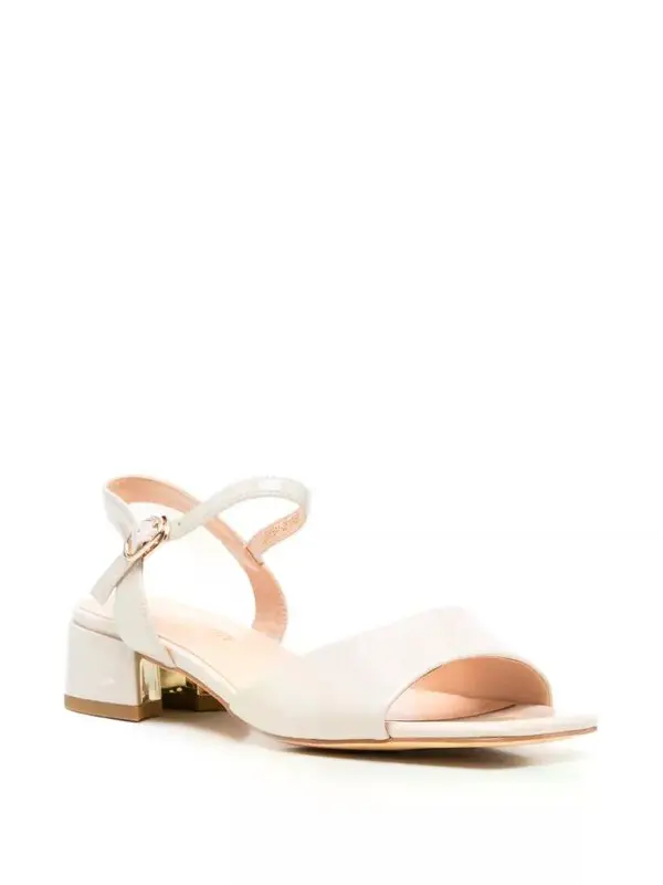 LINDA BAUMANN Patent Finish Buckle-fastening Sandals