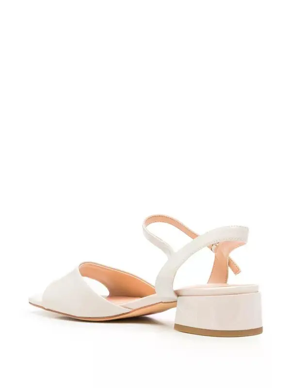 LINDA BAUMANN Patent Finish Buckle-fastening Sandals