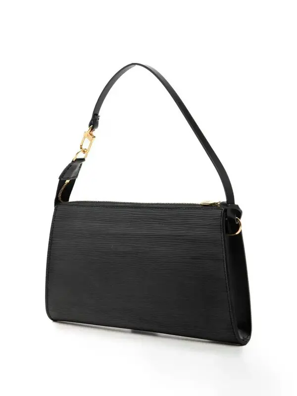 LOUIS VUITTON 2002 Epi Pochette Accessoires Shoulder Bag - Black