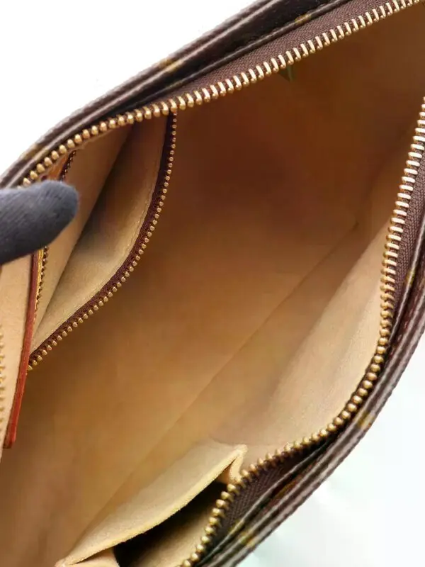 LOUIS VUITTON 2002 Monogram Looping Mm Shoulder Bag
