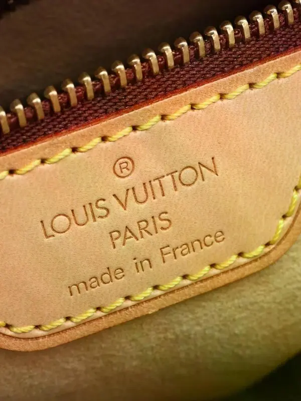 LOUIS VUITTON 2002 Monogram Looping Mm Shoulder Bag