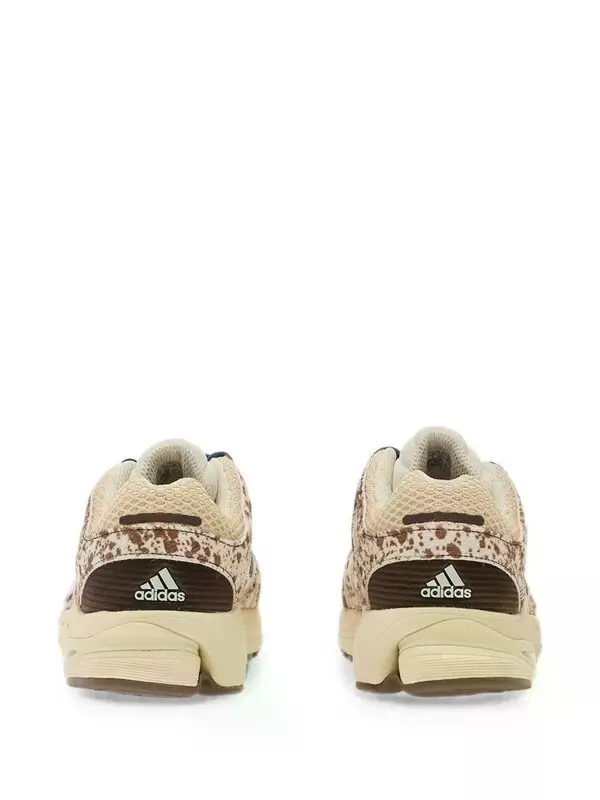 Adidas Adistar Control Sneakers