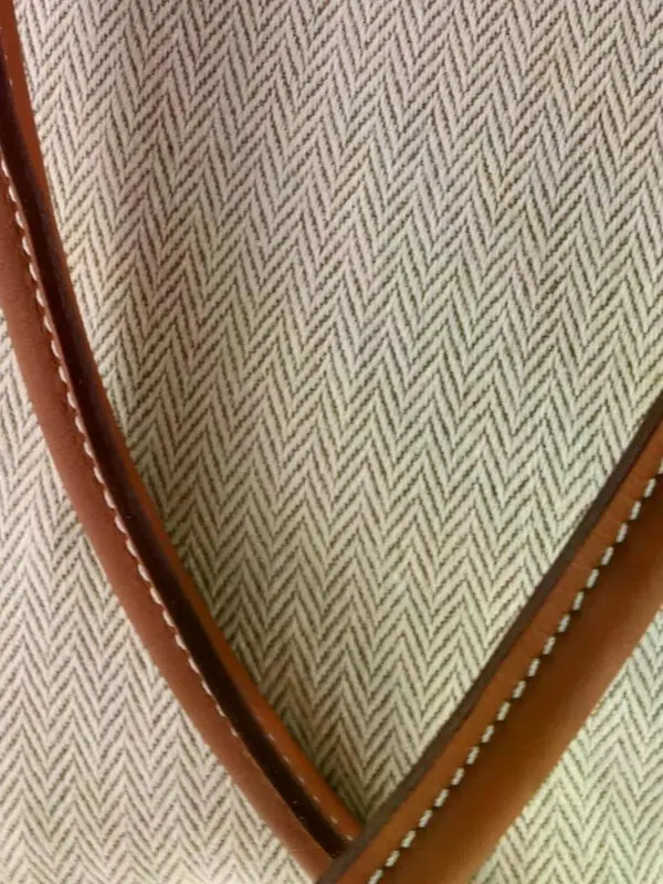 Hermès Aline Bag Toile Mm Crossbody Bag - Neutrals