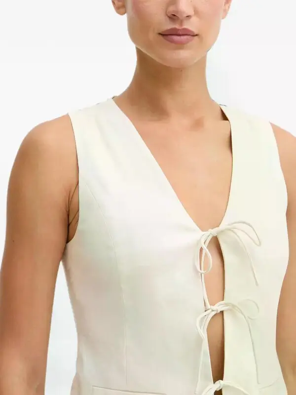 Sisley Tie-fastening V-neck Sleeveless Top