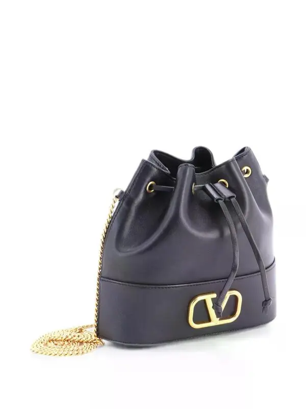 Valentino Garavani Vlogo Drawstring Pouch Leather Bucket Bag