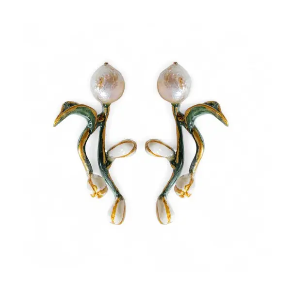 SUNSET MAGIC STUDIO Callara Pearl Detailed Bud Earring