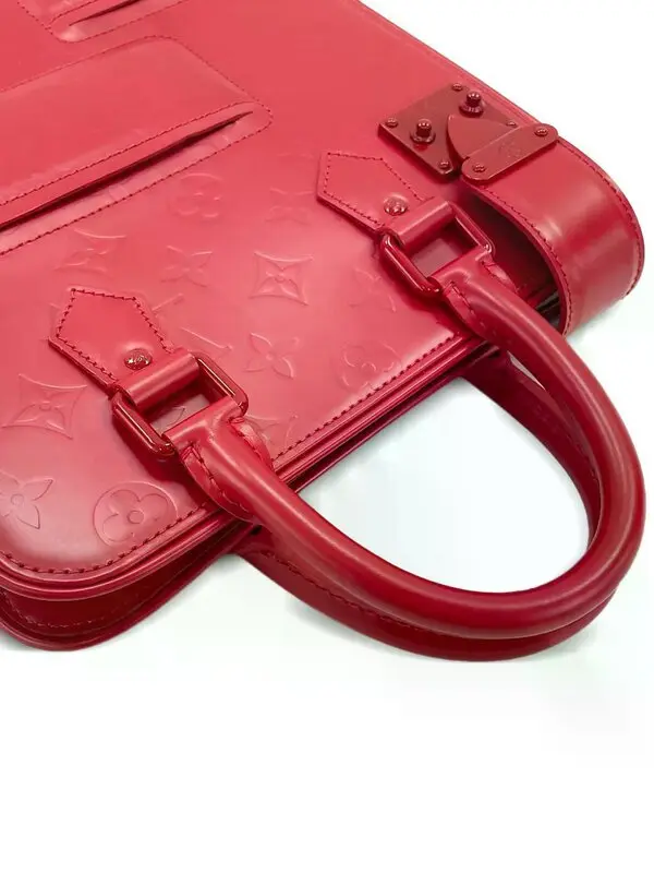LOUIS VUITTON Monogram Vernis Handbag - Red