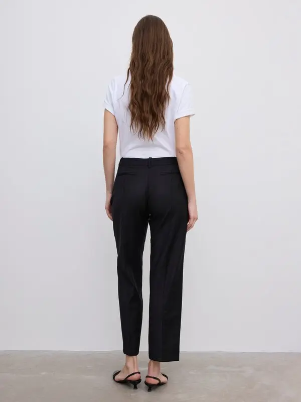 HOUSE OF DAGMAR Cropped Tailored Trousers