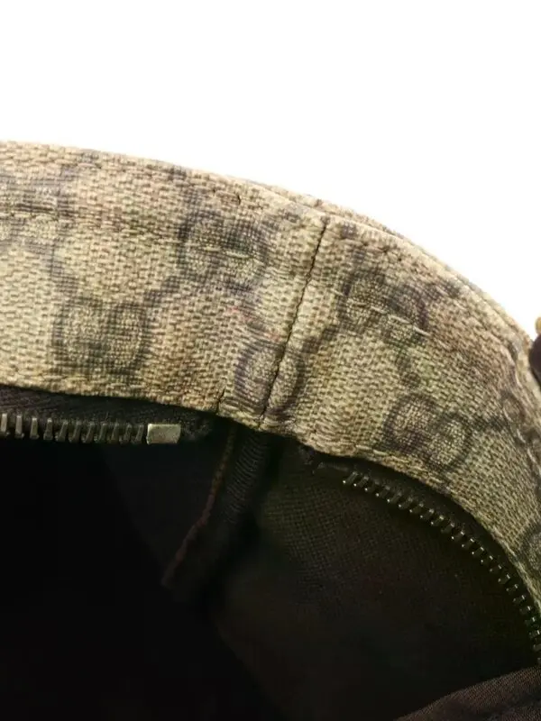 Gucci 2000s Gg Supreme Shoulder Bag