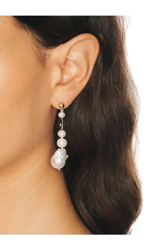 LOREN STEWART Poet Pearl Earrings