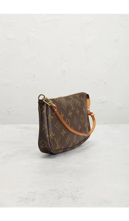 FWRD RENEW Louis Vuitton Monogram Pochette Accessoires Shoulder Bag