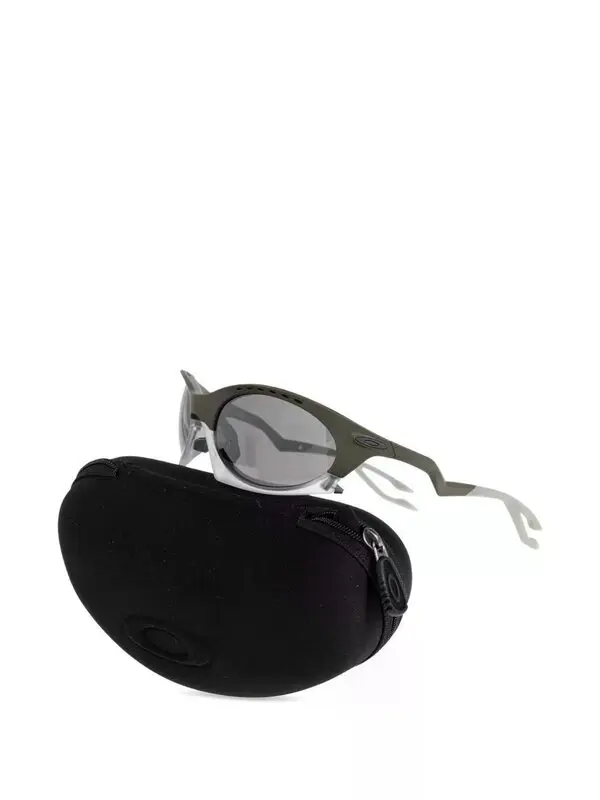 Oakley Plantaris Cat-eye Frame Sunglasses - Green