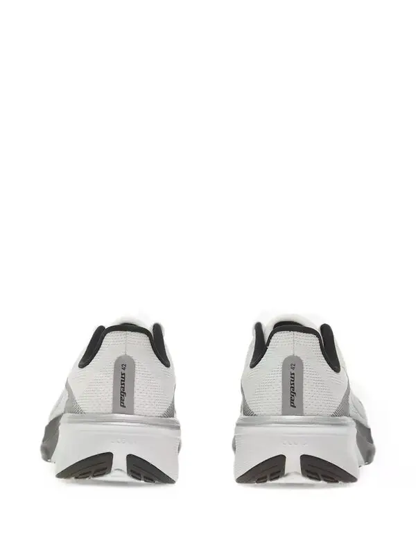 Nike Pegasus 42 Sneakers