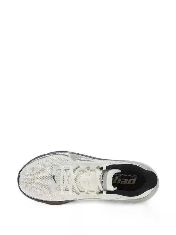 Nike Pegasus 42 Sneakers